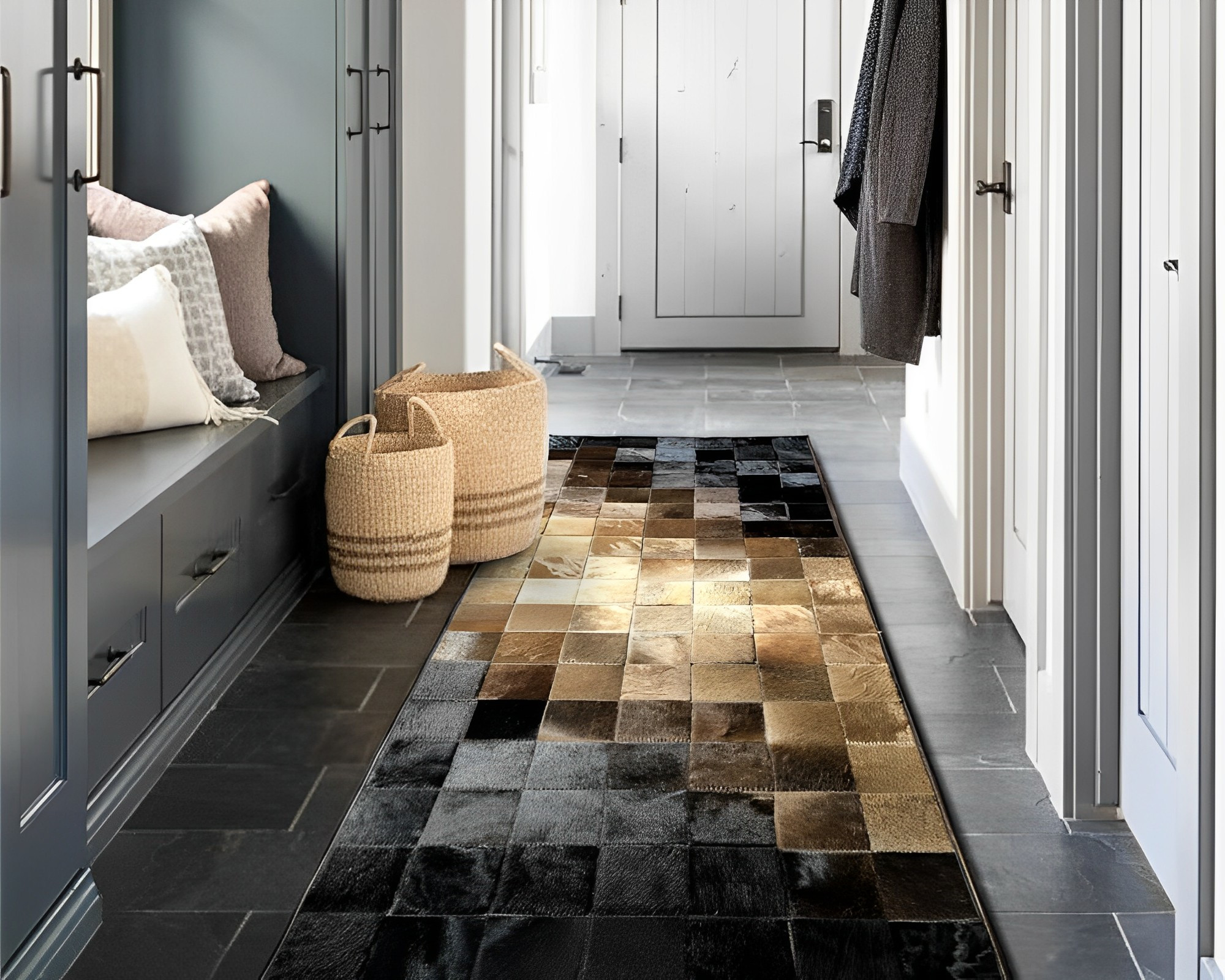 Kohudsmattor i inredningen: en tidlös och stilig trend | Kohud ...